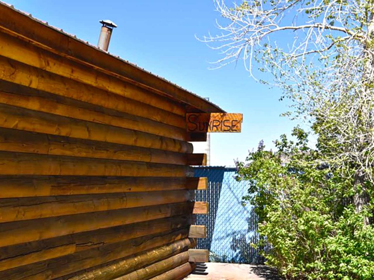 Sunrise Chalet Cabin – Chinook Lodge, Cabins & RV Park