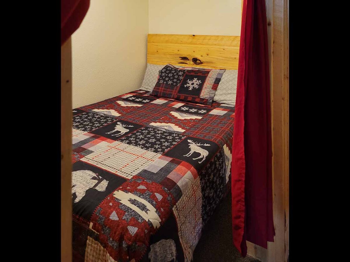 Sunset Suite Cabin – Chinook Lodge, Cabins & RV Park