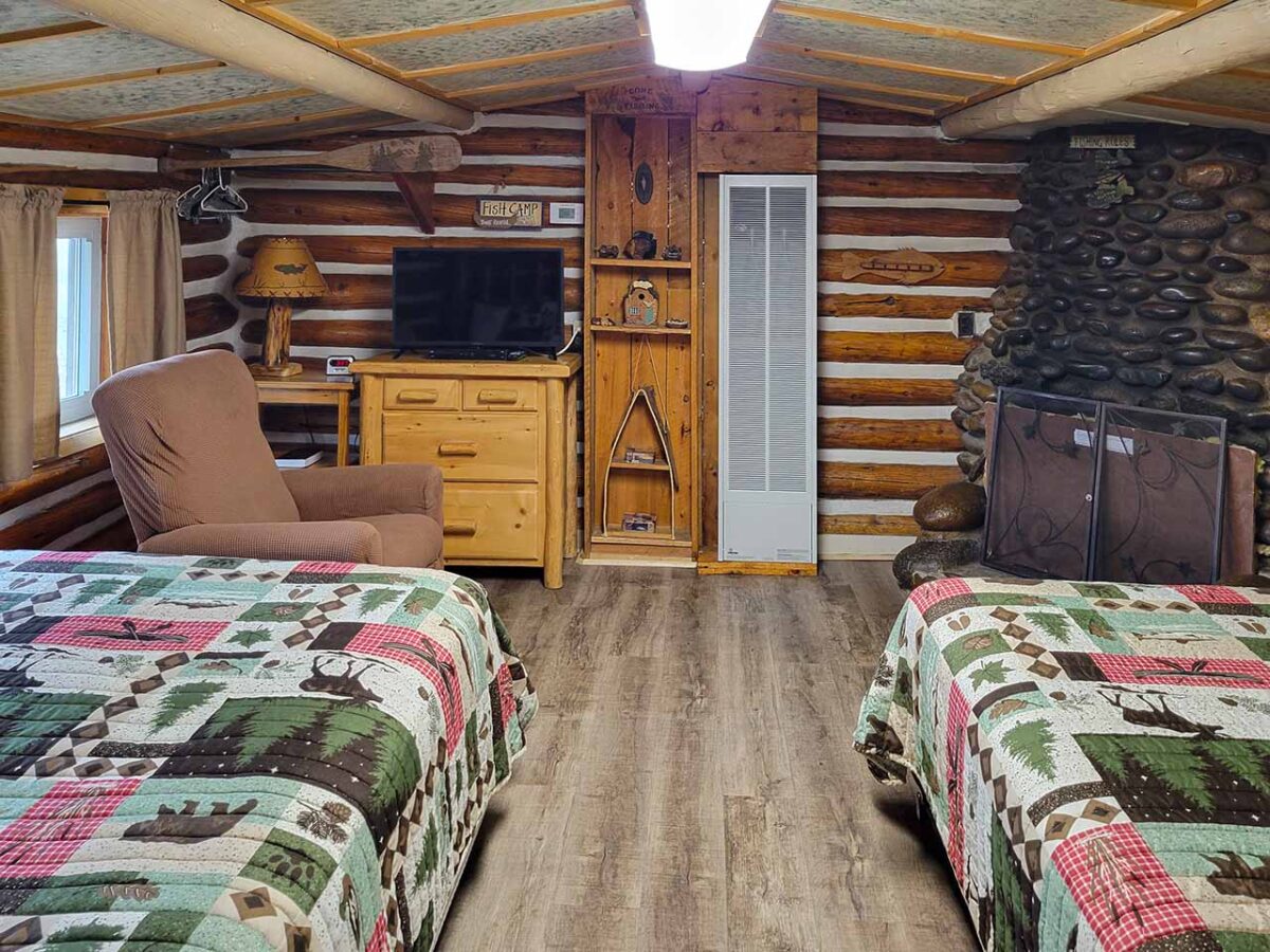 Fisherman Cabin - Chinook Lodge, Cabins & RV Park
